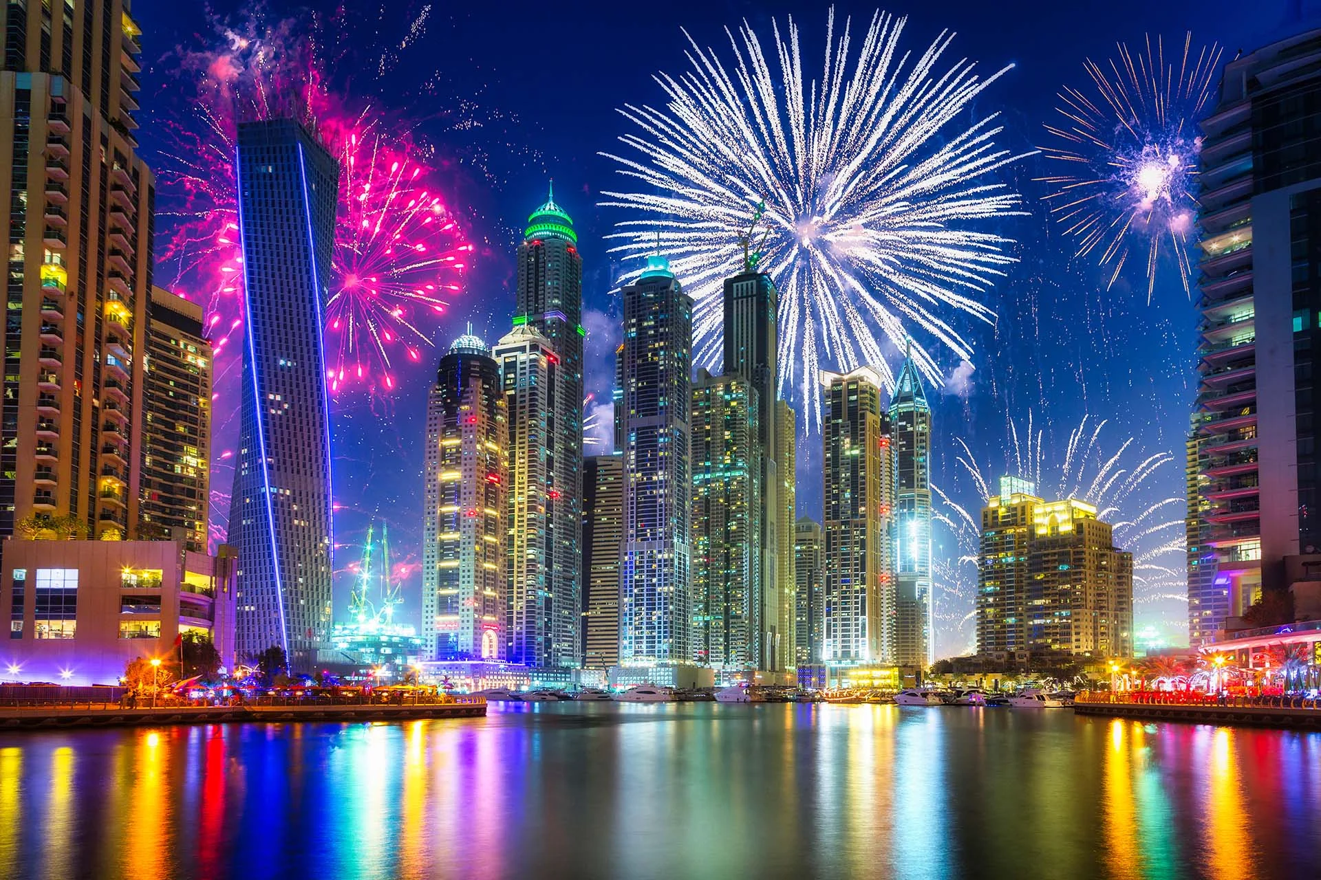 NEW YEAR’S EVE LUXURY EXTRAVAGANZA IN DUBAI 2026 | Solo Travel For ...